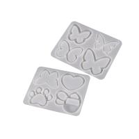 China Drip Glue Mold DIY Mirror Butterfly Love Cat Paw Flowing Sand Pendant Keychain Hanging Decoration Silicone Mold for sale