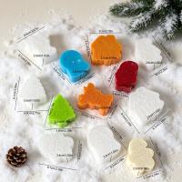 China Christmas Listing Aromatherapy Gypsum Ornament Silicone Mold Santa Claus Elk Snowman Candle Mold for sale