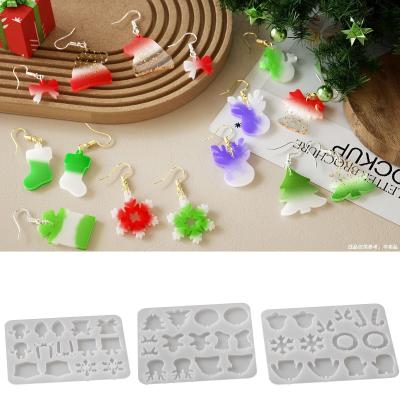 China DIY Crystal Dropper Resin Christmas Pendant Ornament Necklace Keychain Hanging Ornament Dropper Mold for sale