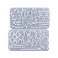 China DIY Drip Glue Sweater Button Grinding Tool Hexagram Star Love Clover Dolphin Bear Button Silicone Mold for sale