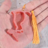 China DIY Crystal Resin Mold Cat Fish Tail Pendant Flowing Sand Accessory Silicone Mold Wholesale In Stock for sale