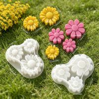 China New Three-grid Daisy Sunflower Silicone Mold For DIY Flower Cake Sign And Candle Mold for sale