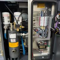 China Atlas Copco G5 FF Oil Injected Screw Compressor 5 5 kW 7 5 HP Integrated Dryer Genuine for sale
