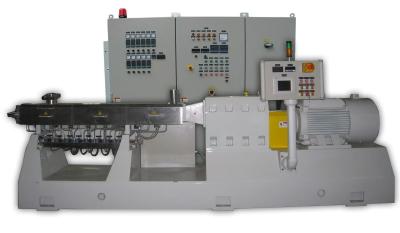 China Color Masterbatch Plastic Pelletizing Extruder Co Rotating Twin Screw 5000rpm for sale