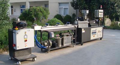 China 16mm–35mm Screw Small Scale Lab Screw Extruder Machine For Universities Institutes for sale