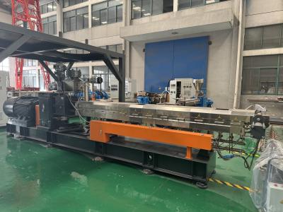 China Conical Kneading Blocks Twin Screw Extruder Gravimetric Feeding System 185kW for sale