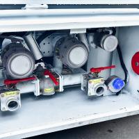 China 5000 Liters Customized Aviation Fuel Oil Tanker Truck Transport Vehicle Carbon Steel Build for sale
