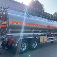 China 33000L 38000L 2 Axles Oil Fuel Tank Semi Trailer Transport Truck 10400x2500x3800mm Dimensions for sale