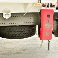 China 25000 Liter Manhole 12 Wheel 10-15 Ton Fuel Oil Tanker Truck Large Capacity Transport for sale