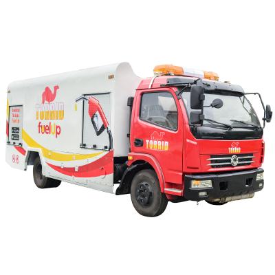 China 4-6L Engine Dongfeng Ghana Mobile 4X2 Fuel Oil Tanker Truck Dispenser Transport Vehicle for sale