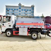 China Safe 5000-6000L Flammable Liquid Fuel Oil Tanker Truck Transport Vehicle Oil Delivery for sale