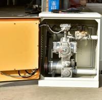 China 220V Gasoline Fuel Dispenser With Pump And Accurate Volume Counting 5 - 60L/min for sale