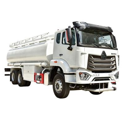 China 20000 Liters 6x4 8x4 SINOTRUK Fuel Oil Tanker Truck Heavy Duty Transport Vehicle for sale