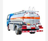 China Right Drive Heavy Duty 4x2 Carbon Steel Fuel Oil Tanker Truck Refueling 5-10T Capacity for sale