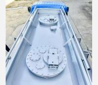 China Right Drive Heavy Duty 4x2 Carbon Steel Fuel Oil Tanker Truck Refueling 5-10T Capacity for sale