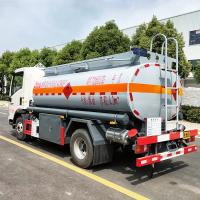 China 4x2 HOWO Max Torque 500Nm 100L Fuel Tank Oil Fuel Oil Tanker Truck Transport Vehicle for sale