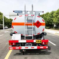 China 4x2 HOWO Max Torque 500Nm 100L Fuel Tank Oil Fuel Oil Tanker Truck Transport Vehicle for sale