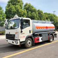 China 4x2 HOWO Max Torque 500Nm 100L Fuel Tank Oil Fuel Oil Tanker Truck Transport Vehicle for sale