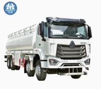 China Long Distance 8x4 Diesel 4-6L 10-15T Fuel Oil Tanker Truck Freight Transport Vehicle for sale