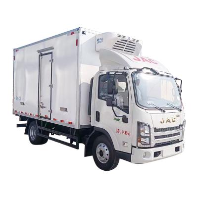 China JAC Refrigerated Truck for Milk Delivery and Fruit Preservation 4x2 Gross Vehicle Weight ≤5T for sale
