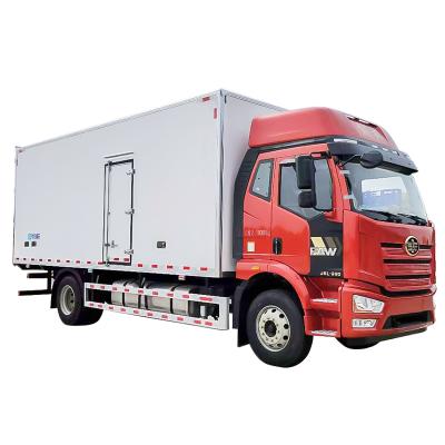 China Fresh Meat Fruits and Vegetables Insulated Truck with 251 350hp Euro 3 Horsepower FAW 6.8-meter Refrigerated Truck for sale