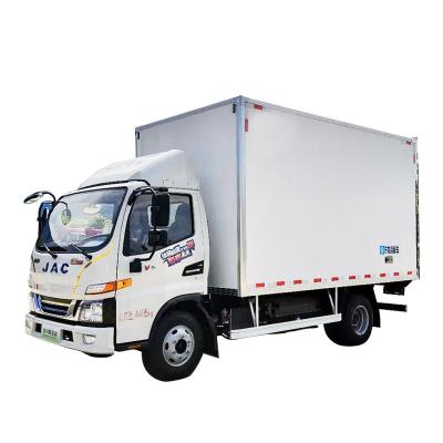China Energy 4x2 Refrigerated Truck for Exporting Fruits Vegetables and Meat Gross Vehicle Weight ≤5T Manual Transmission Type for sale