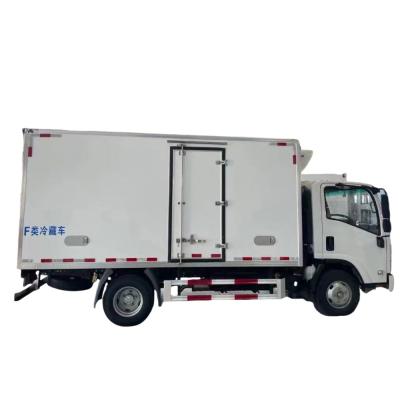 China Isuzu Freezer Truck Refrigerator Truck 3 Ton Capacity for sale