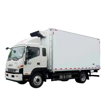 China 4x 2 V6 Refrigerated Truck for Vegetables and Food Transport Euro 4 Emission Standard for sale