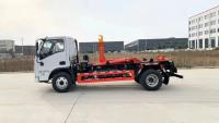 China 4*2 Lift Hook Swing Arm Garbage Transport Compactor Truck in 5620mm*2100mm*2300mm Dimensions for sale