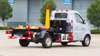 China Small Changan Hook Arm Garbage Truck Hooks Lift Trailer For Waste Management for sale