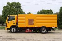 China Dongfeng 4*2 Vacuum Road Sweeper Truck 8m3 Street Sweeping Truck with 4 Brushes for sale