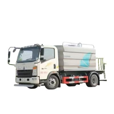 China Outlet 14m Range 5 Ton 4 * 2 Mini Water Sprinkler Truck for Watering EURO 5 Emission Standard for sale