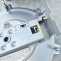 China Stainless Steel Six-Claw Manhole Cover DN500 for Tankers Maximum Liquid Displacement 150 for sale