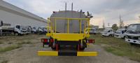 China 2024 12000L Water Tank Truck With 3950mm Wheelbase Chassis 4X2 Drive Form 12 CBM Sprinkler Truck Full Range 190KM for sale