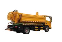 China Manual Transmission Type Septic Suction Truck 4x2 Dirt Suction Truck for sale