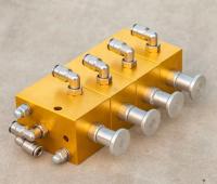 China Industrial Medium Pure Compressed Air Pneumatic Combination Switch for Customized Applications for sale