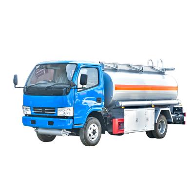 China Durable Right Hand Drive Fuel Oil Tanker Truck With 4 6L Engine Capacity for sale
