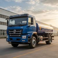 China Factory Direct Sale Customized 6000 Liter Diesel Fuel Tanker Truck New Manual Transmission Euro 5 Emission Standard for sale