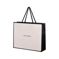 China Reusable Paper Packaging Bags 190gsm Artpaper SBS Paper Material for sale