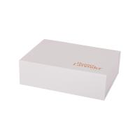 China Cutomized Cardboard Box With Magnetic Closure For Packing Clothes Matte Lamination for sale