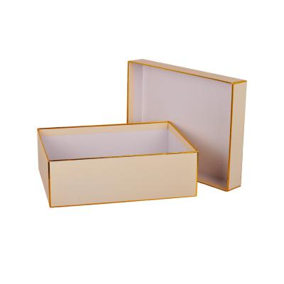 China Custom Logo Corrugated Cardboard Boxes CMYK Printing For Clothing Gift for sale