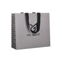 China Grey UV Art Paper Gift Bags Clothing Shopping Packaging With Handle for sale