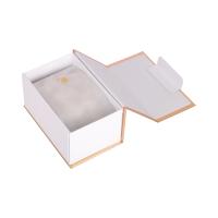 China OEM CMYK Coated Perfume Gift Box Packaging With Wrapping Paper for sale