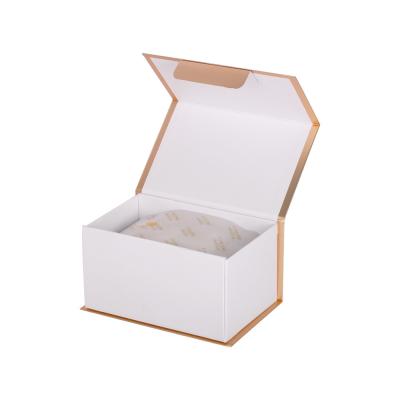 China OEM CMYK Coated Perfume Gift Box Packaging With Wrapping Paper for sale