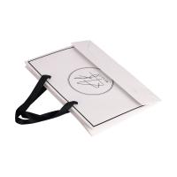 China Ribbon Handle Paper Packaging Bags for Clothing White Art Paper Offset Printing for sale