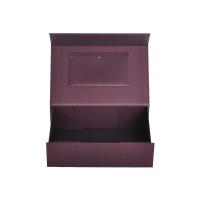 China Medium Perfume Packaging Gift Box Magnetic Foldable With Card Pocket for sale