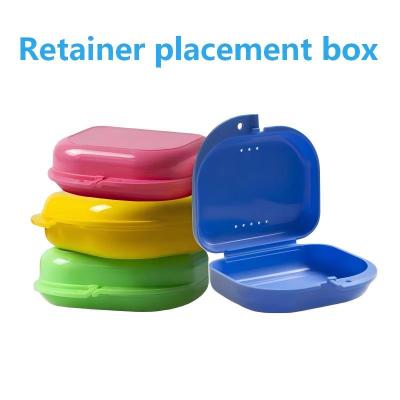 China Dental Retainer Case with Ventilation | Aligner & Mouthguard Storage Box for sale