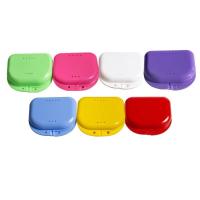 China Dental Retainer Case with Ventilation | Aligner & Mouthguard Storage Box for sale