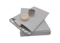 China Waterproof  8.5x13.5 Inch Bubble Padded Mailers with full bubble body for sale