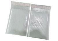 China Lightweight White Poly Pearl Bubble Padded Mailers Bubble Wrap Postage Bags for sale
